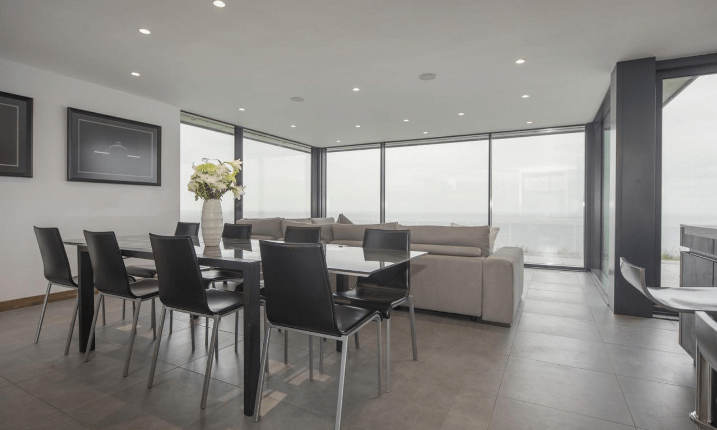 Breath-Taking Contemporary Cliff-Top Kitchen - Tolle Kitchens